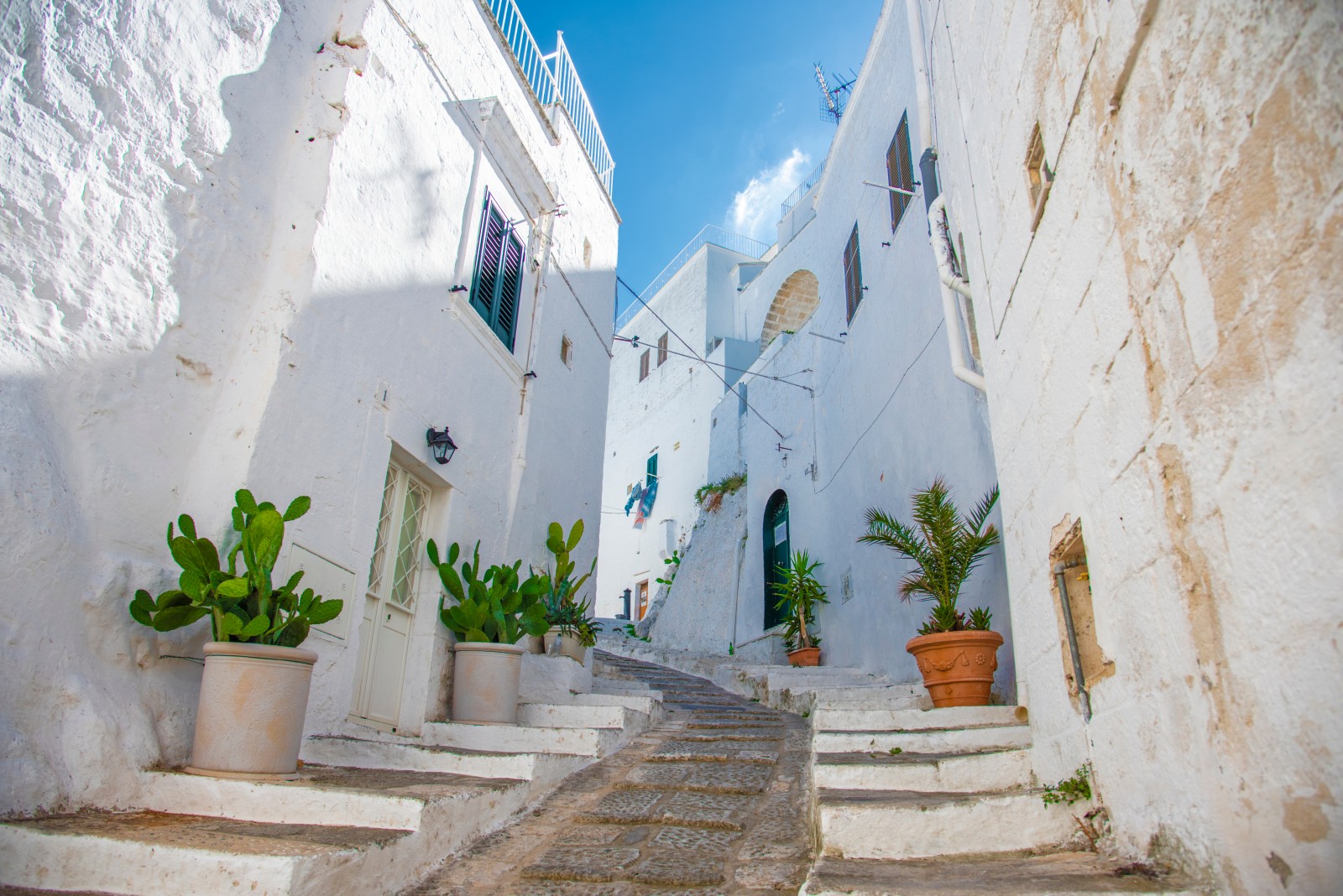 Ostuni - Cosa vedere e guida di viaggio